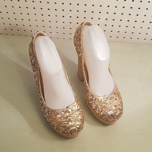 C Label | Shoes | Gold Sequence Pumps | Poshmark